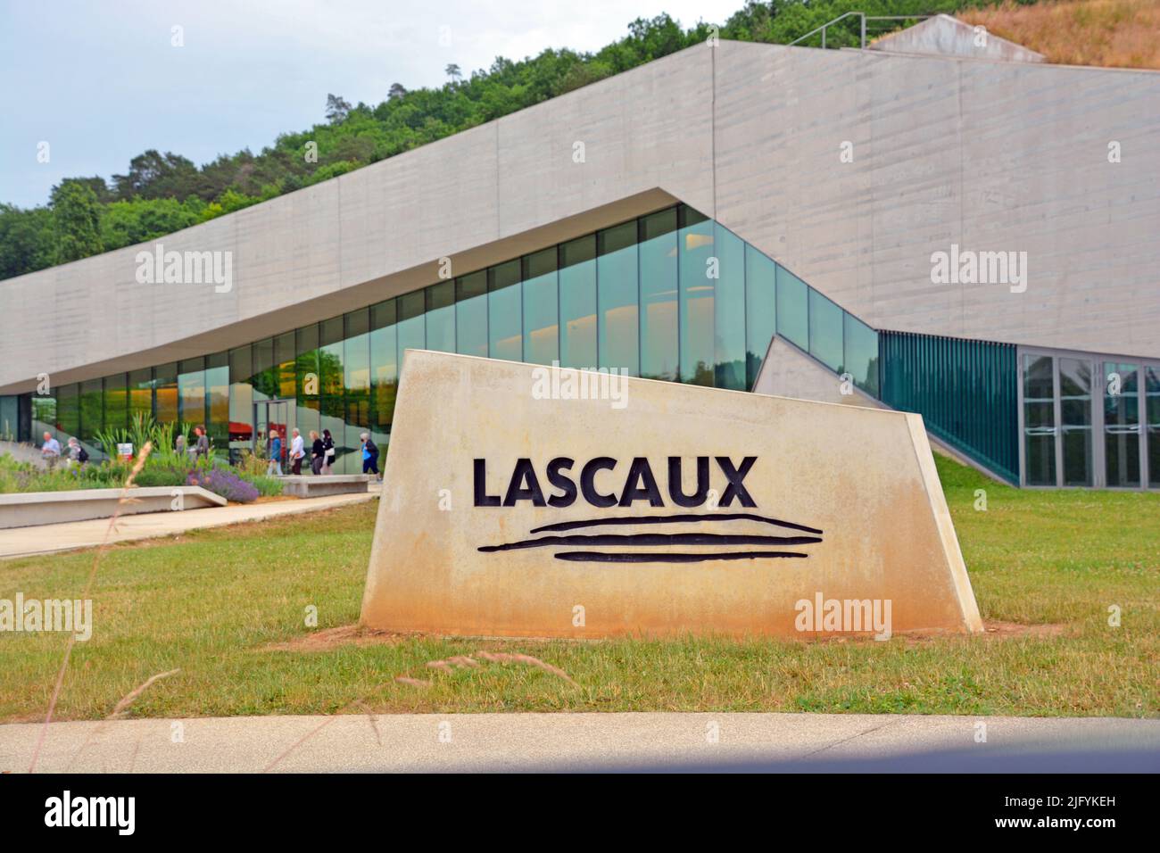 Lascaux IV museum of replica of the world-famous cave, Nouvelle ...