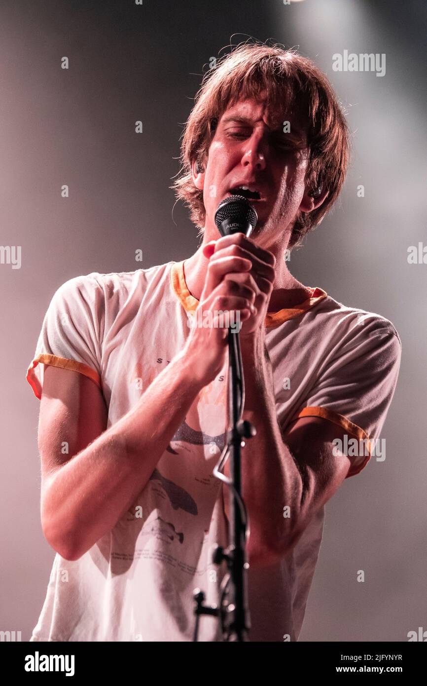 Parcels concert hi-res stock photography and images - Alamy