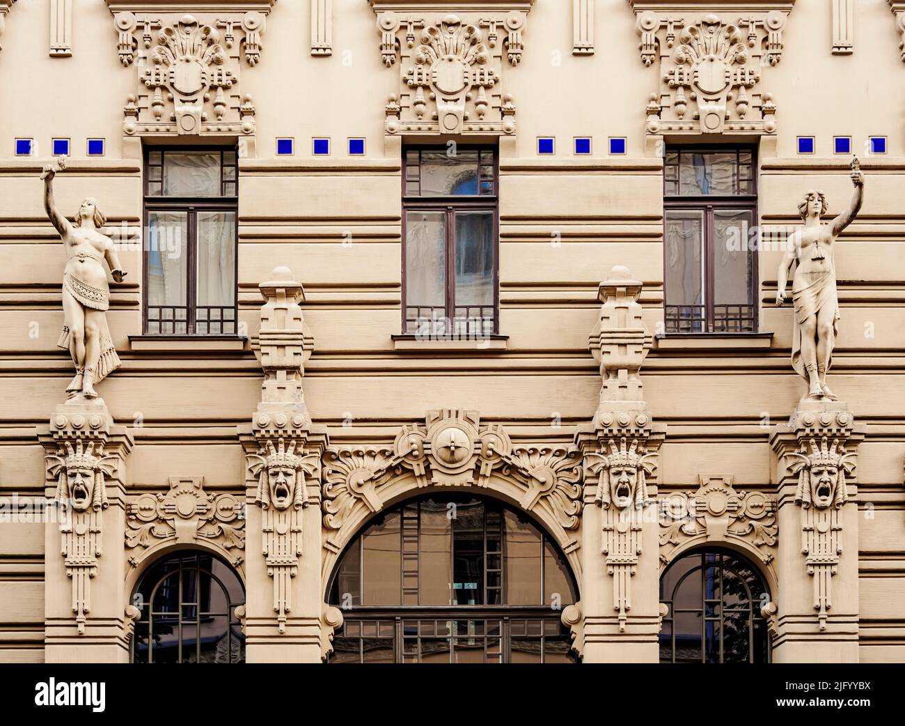 Nouveau architecture hi-res stock photography and images - Alamy