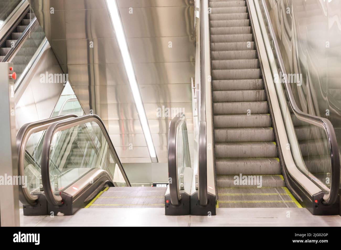 line escalators with metal coating Stock Photo - Alamy