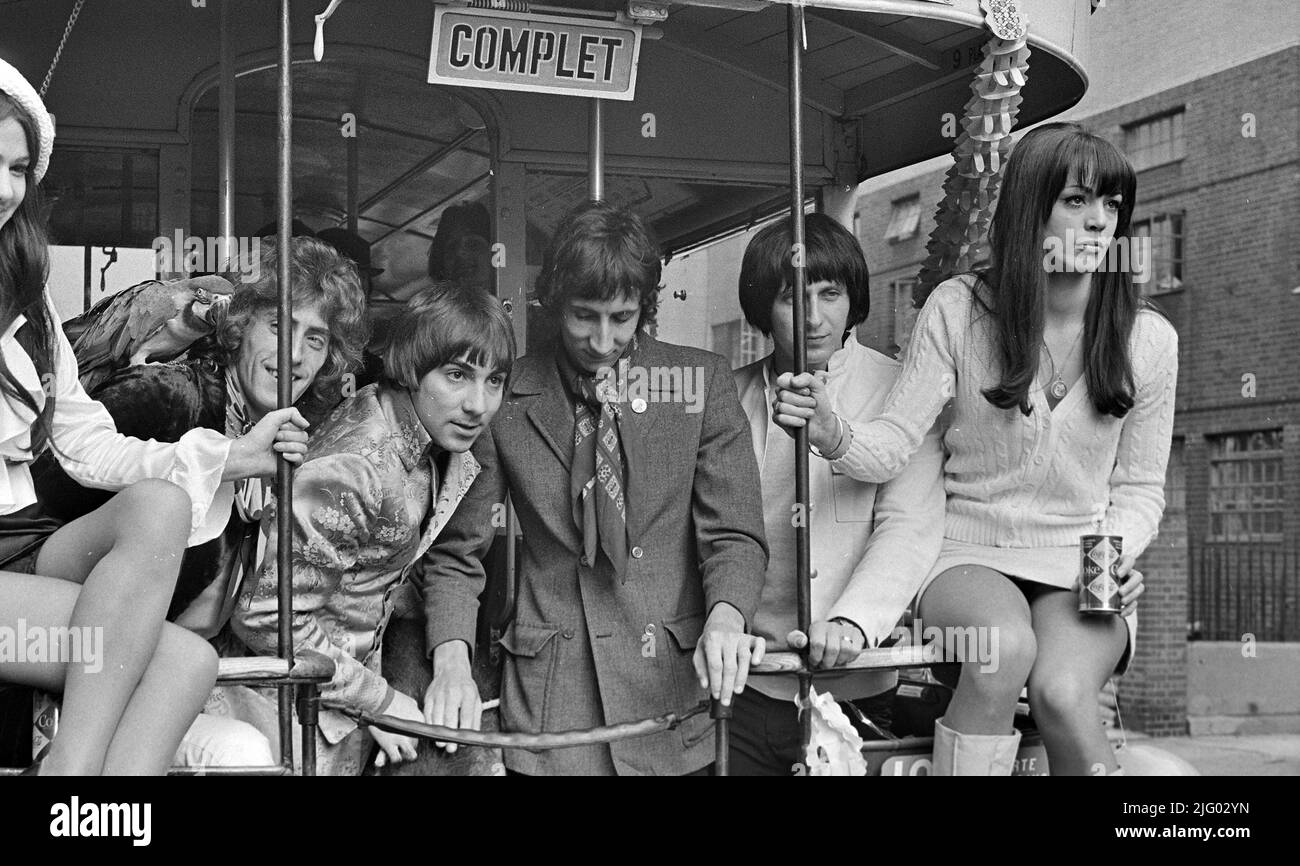 The who 1968 roger hi-res stock photography and images - Alamy