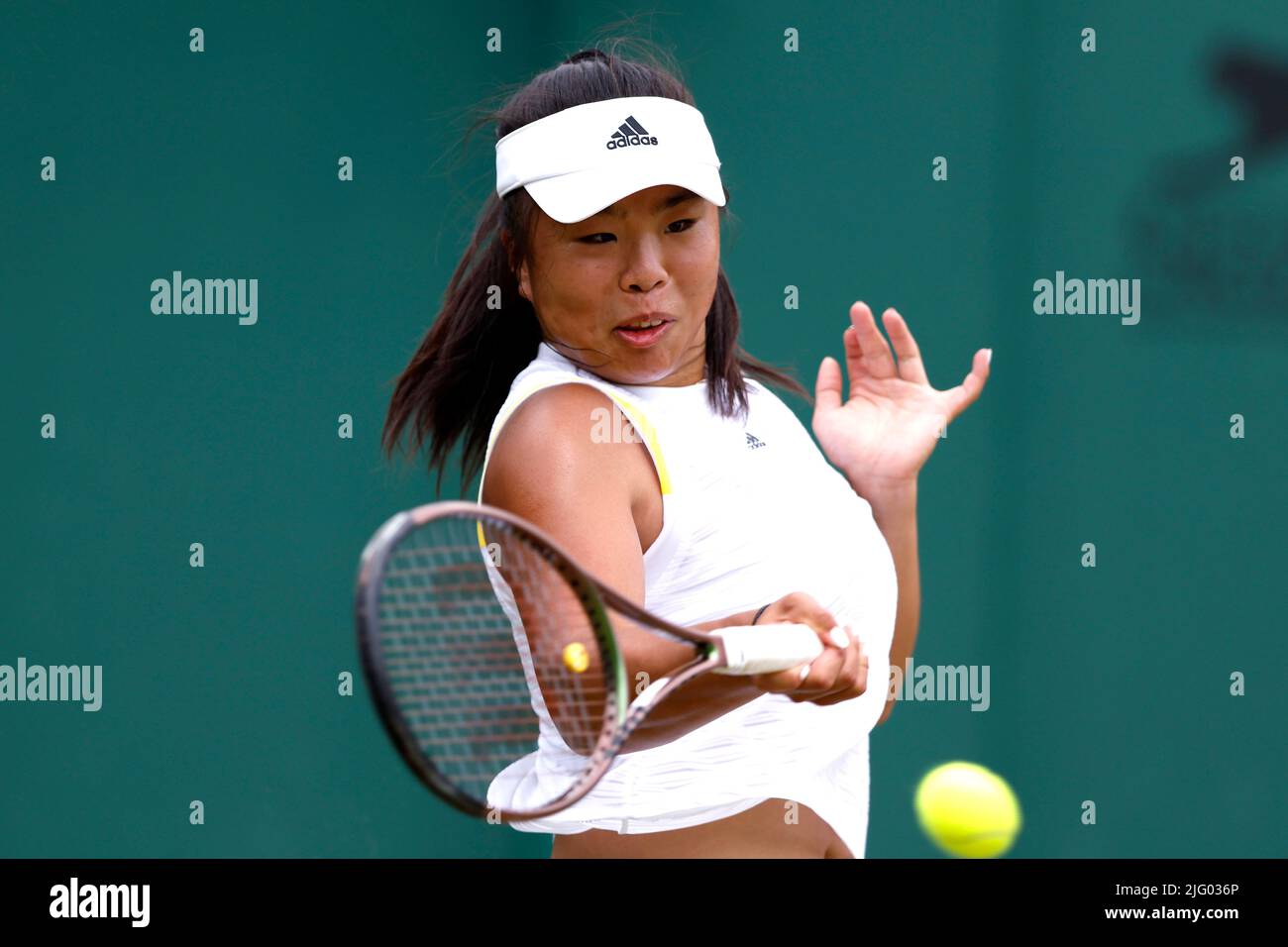 Mingge Xu in action against Isabelle Kruger in the third round of the ...