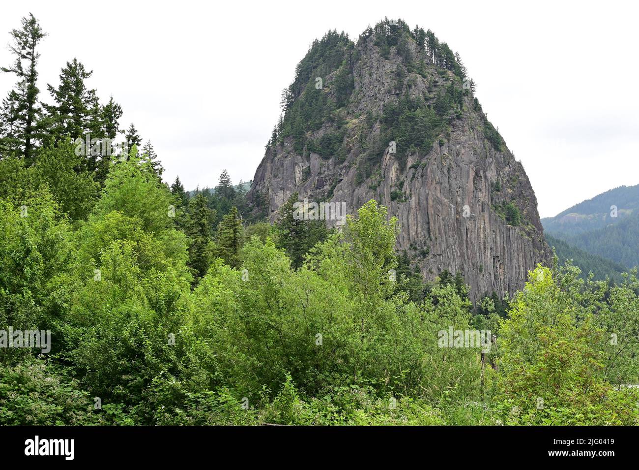 Beacon Rock is an 848-foot-tall (258 m) monolith composed of basalt on ...