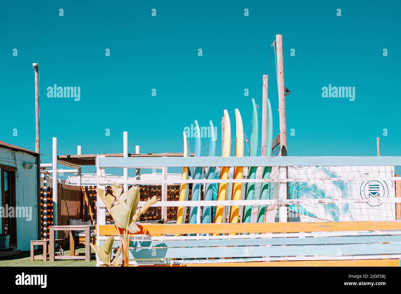 Line of surfboards hi-res stock photography and images - Alamy