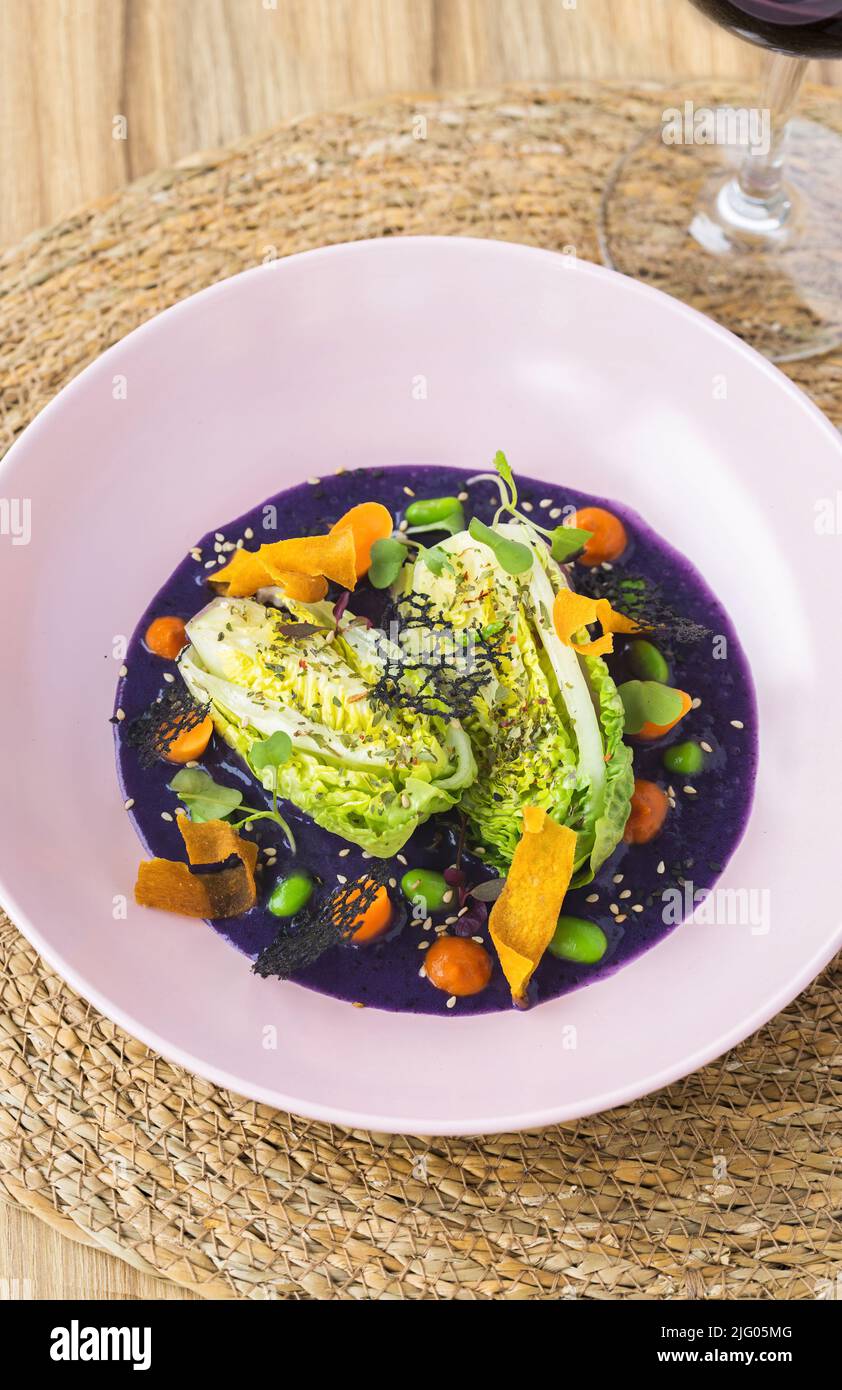 Lettuce and fine vegetables hi-res stock photography and images - Alamy