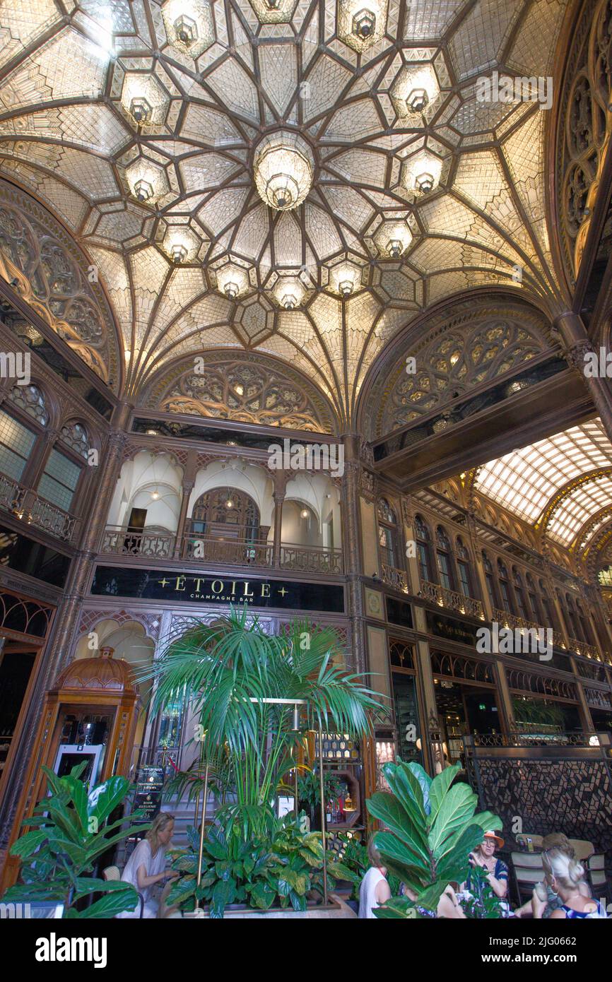Hungary, Budapest, Párisi Udvar, Paris courtyard, arcade, interior ...
