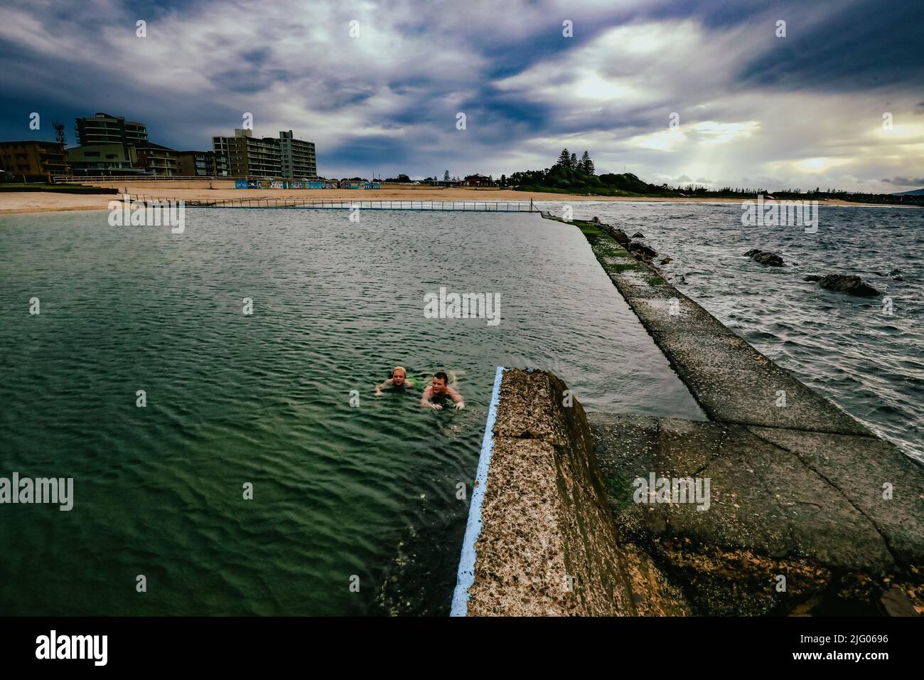 Kids and baths hi-res stock photography and images - Alamy