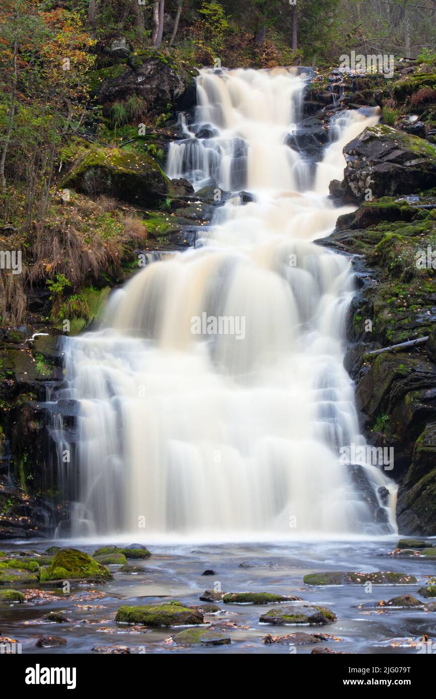 Fast flowing rapid river waterfall hi-res stock photography and images ...