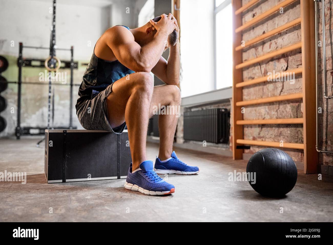 Gym sad hi-res stock photography and images - Alamy