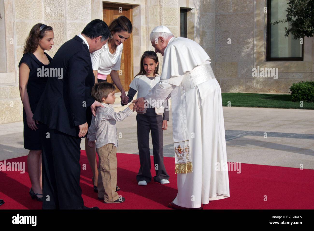 King abdullah ii child hi-res stock photography and images - Alamy