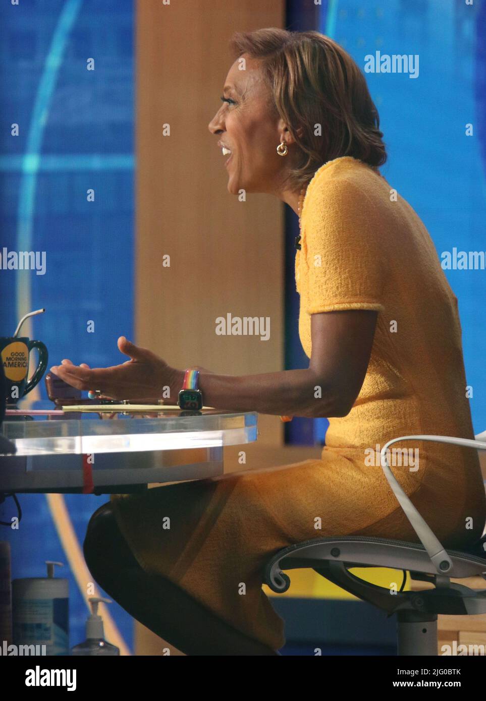 `Good Morning America` Hosts On Set -PICTURED: Robin Roberts -LOCATION ...