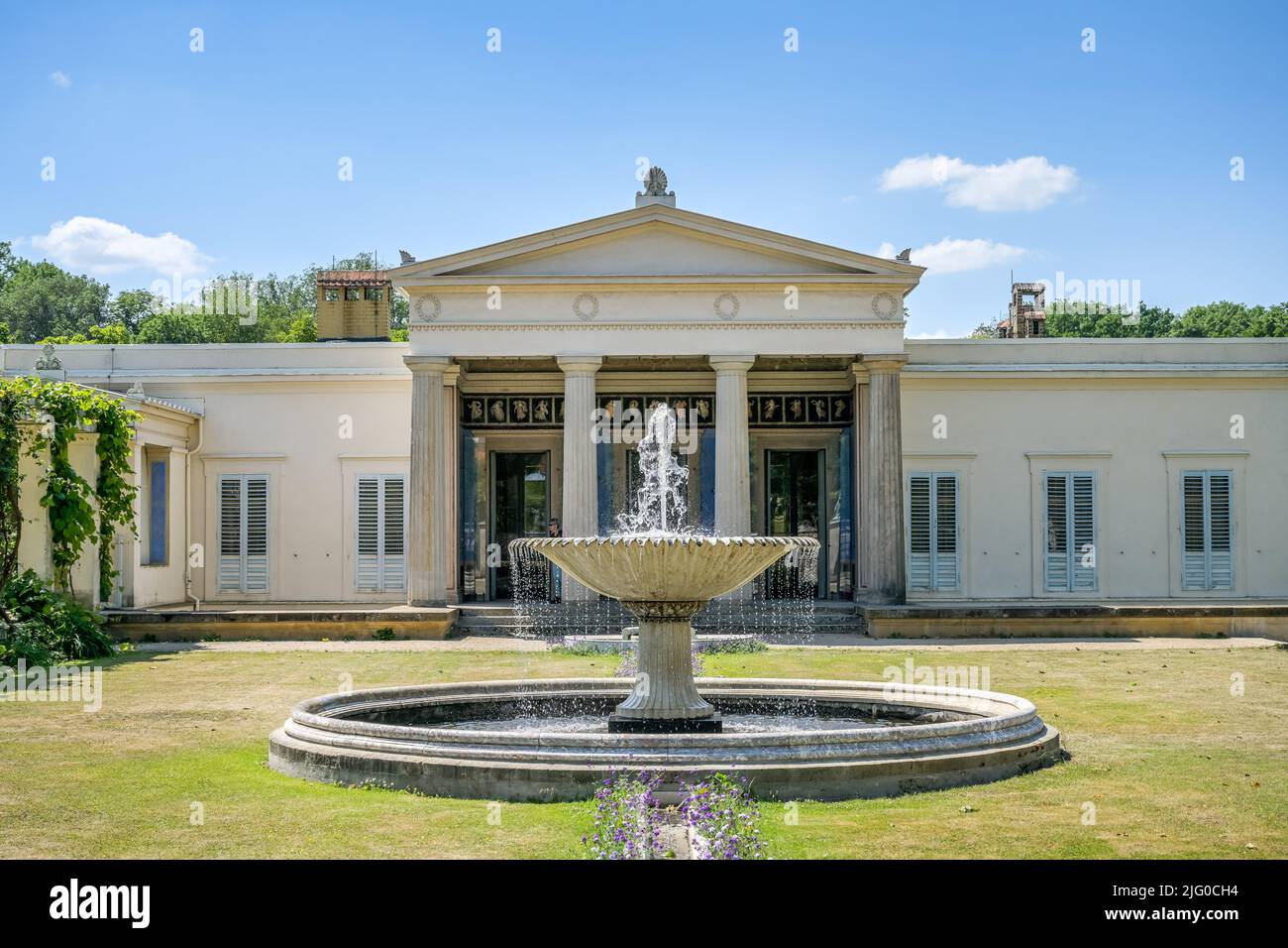 Schloss charlottenhof potsdam hi-res stock photography and images - Alamy