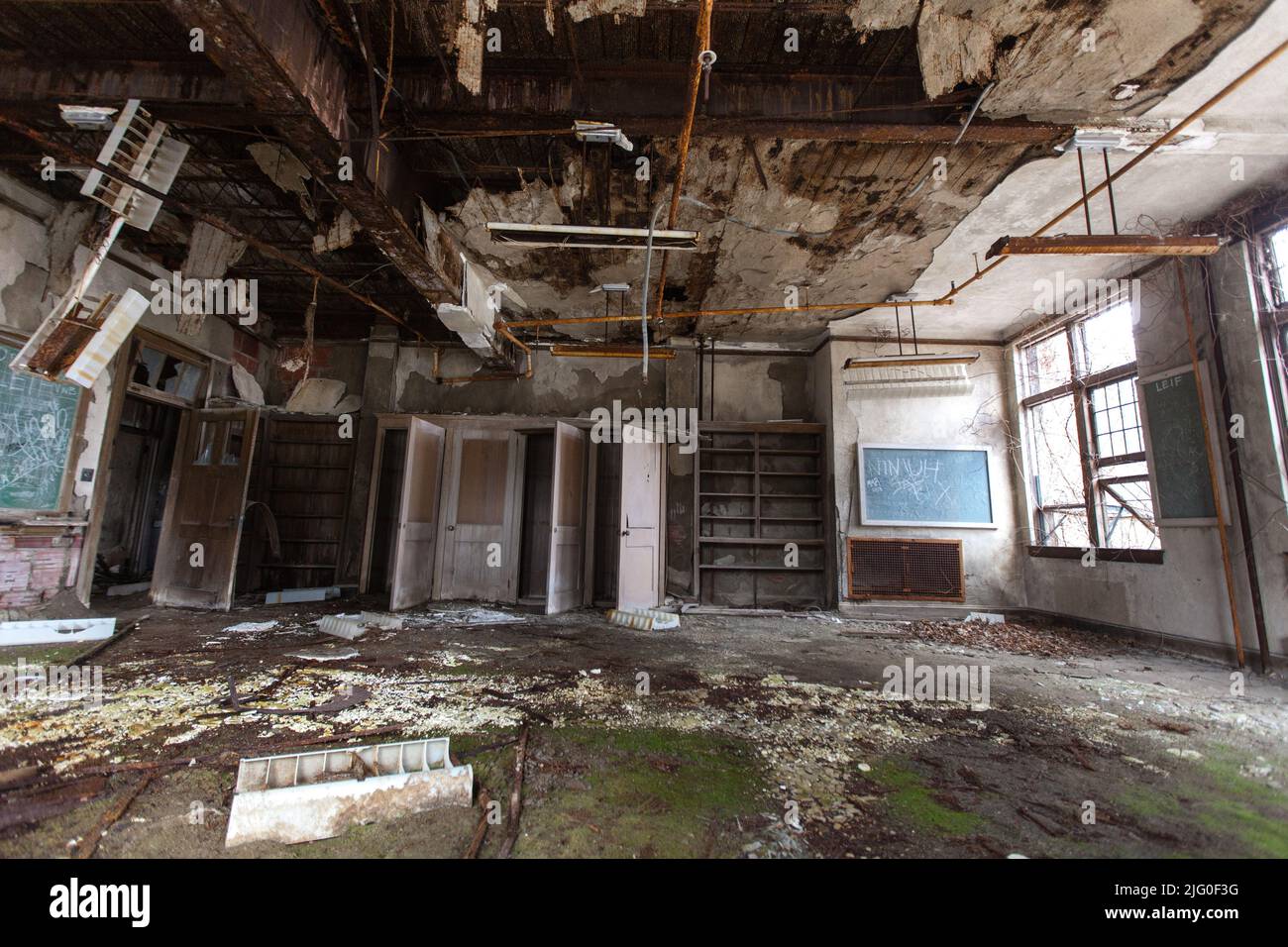 An interior of an abandoned and ruined building Stock Photo - Alamy