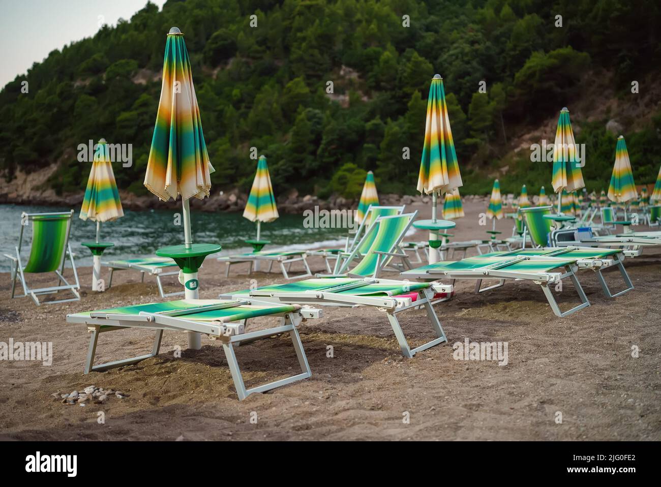 Spiaggia dei sassolini hi-res stock photography and images - Alamy