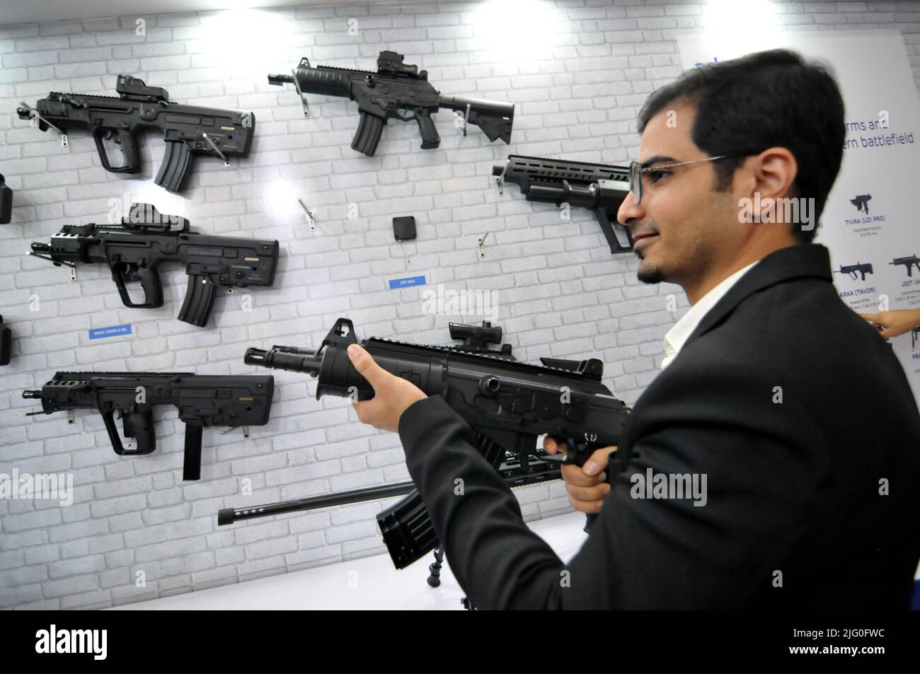 Narco gun hi-res stock photography and images - Alamy