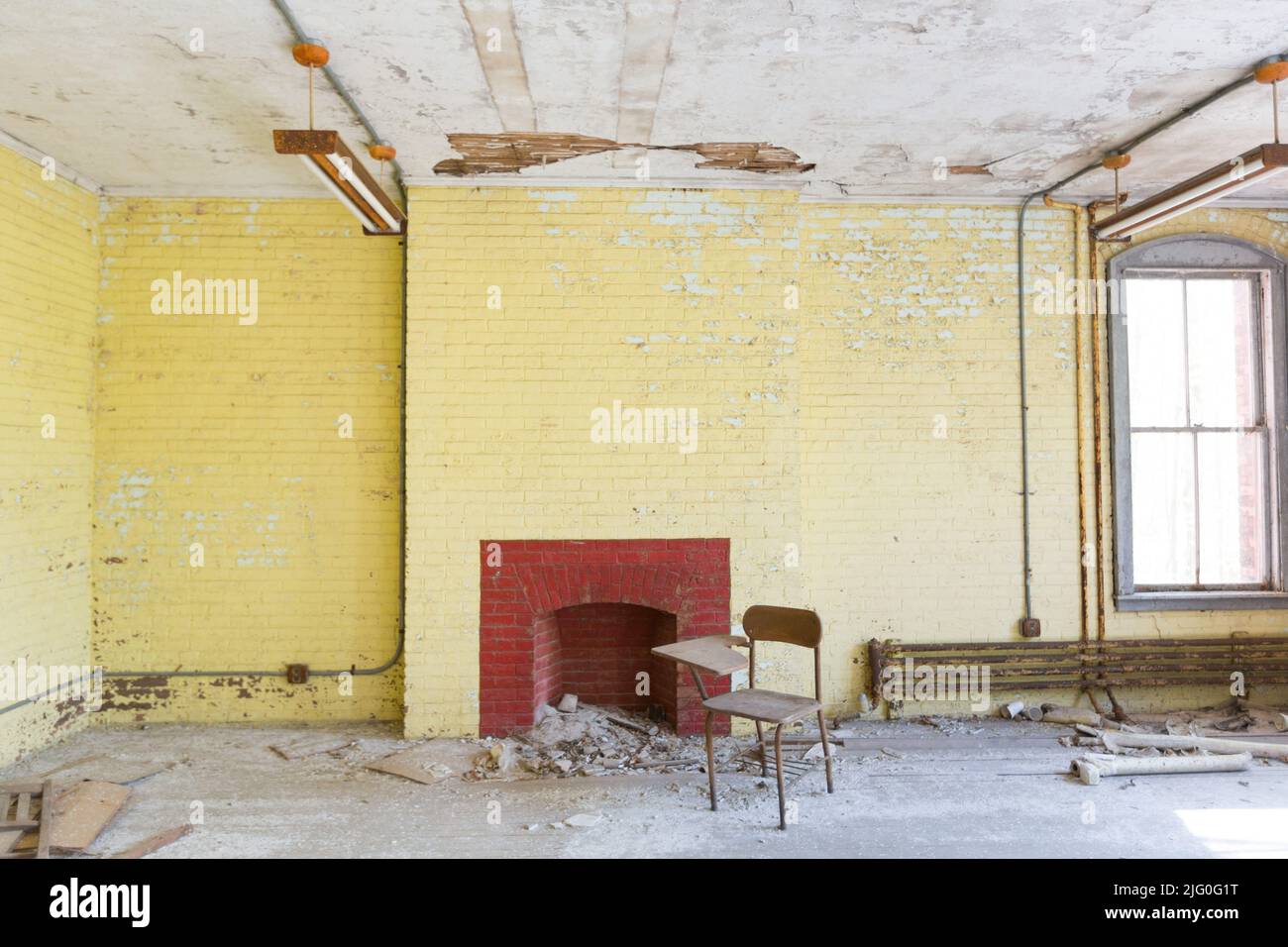 An abandoned and ruined interior of a building Stock Photo - Alamy