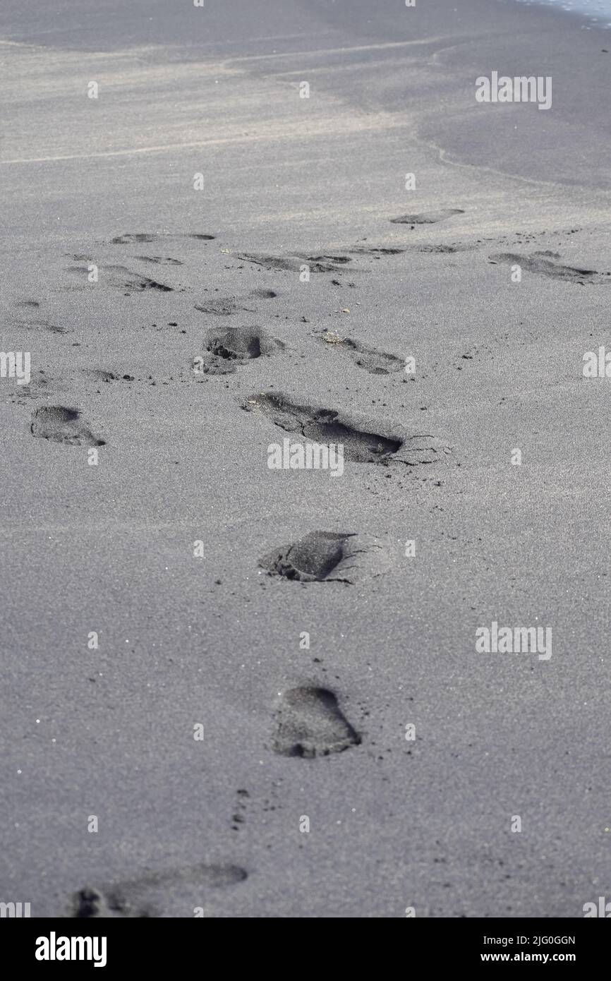 Footmarks hi-res stock photography and images - Alamy