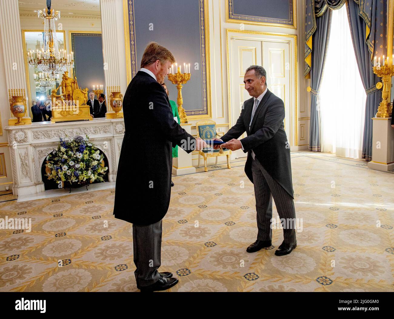 Presentation of the credentials of the ambassador of the republic of ...