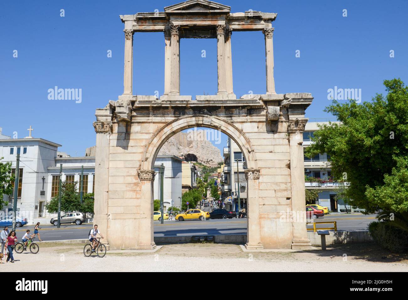 Hadrians arch acropolis hi-res stock photography and images - Alamy