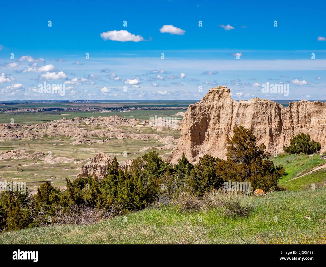 View from the Cliff Shelf Nature Trail in Badlands National Park in ...