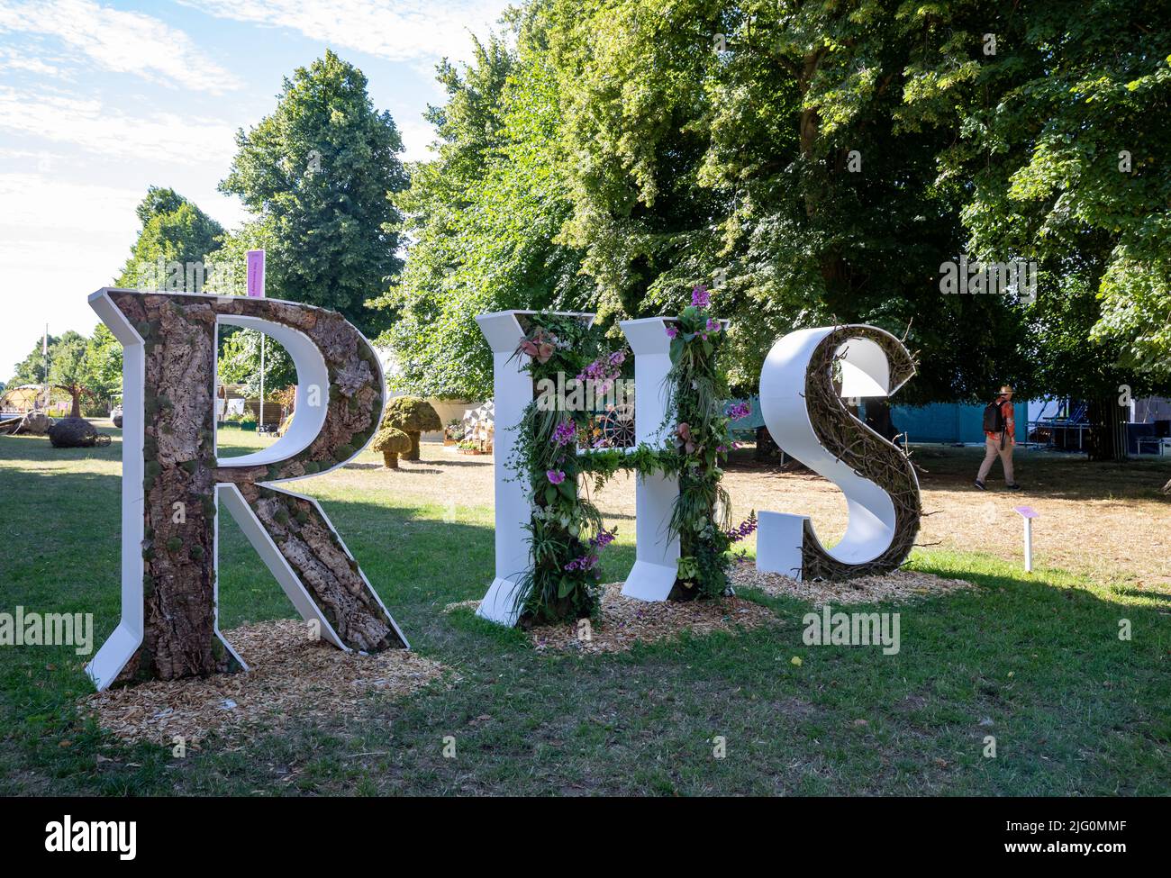 RHS floral sign at Hampton Court Palace Flower Festival Stock Photo - Alamy
