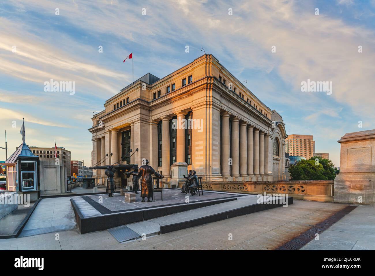 Wellington building ottawa hi-res stock photography and images - Alamy