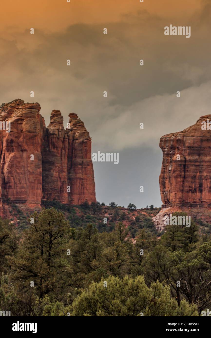 Changing weather and cloud patterns outside Sedona, AZ, USA Stock Photo ...