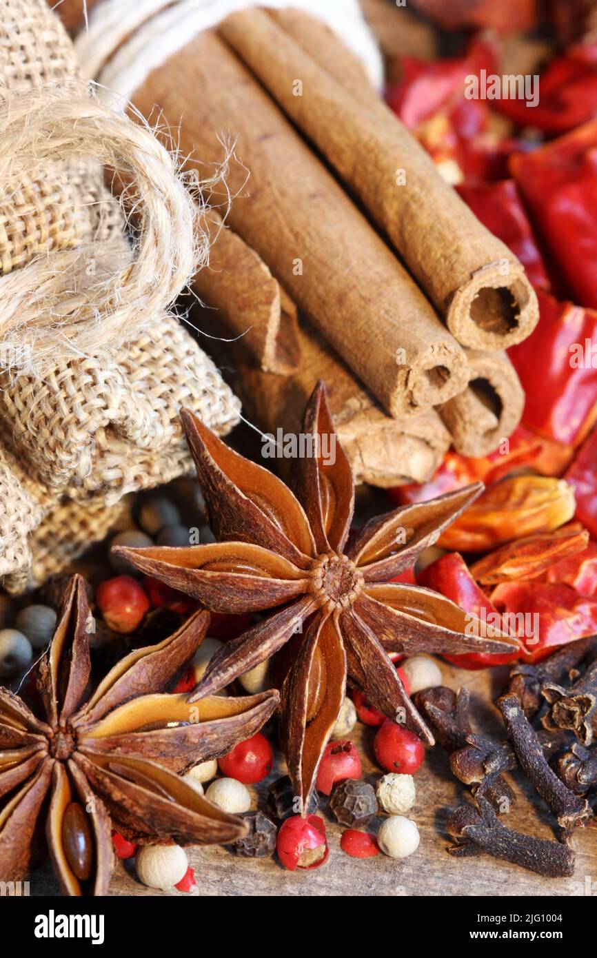 Exotic spices star anise cinnamon hi-res stock photography and images ...
