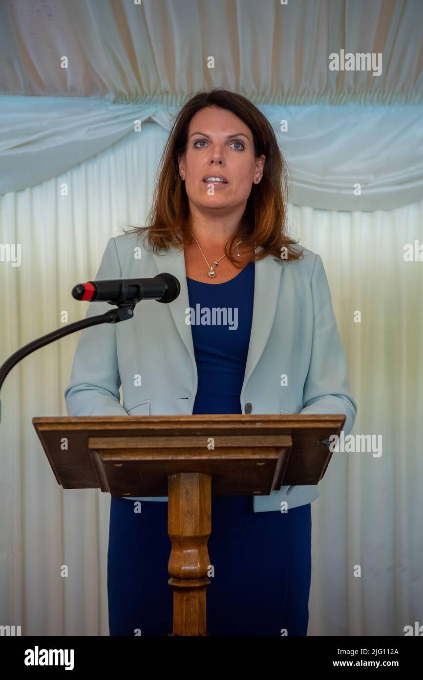 Caroline johnson conservative mp hi-res stock photography and images ...