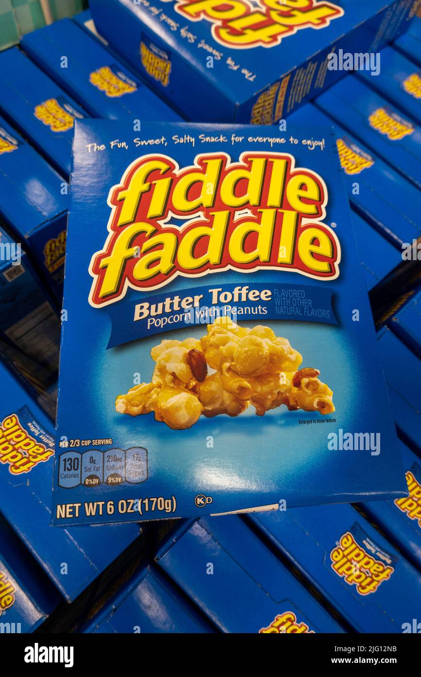 Popcorn boxes hi-res stock photography and images - Alamy