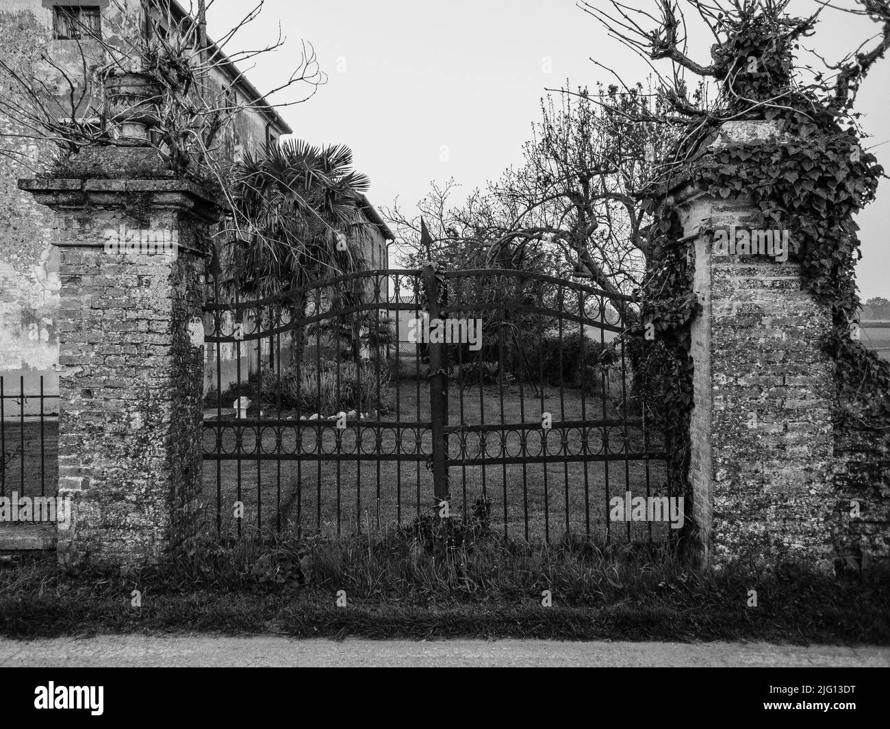Golden gate landscape Black and White Stock Photos & Images - Alamy