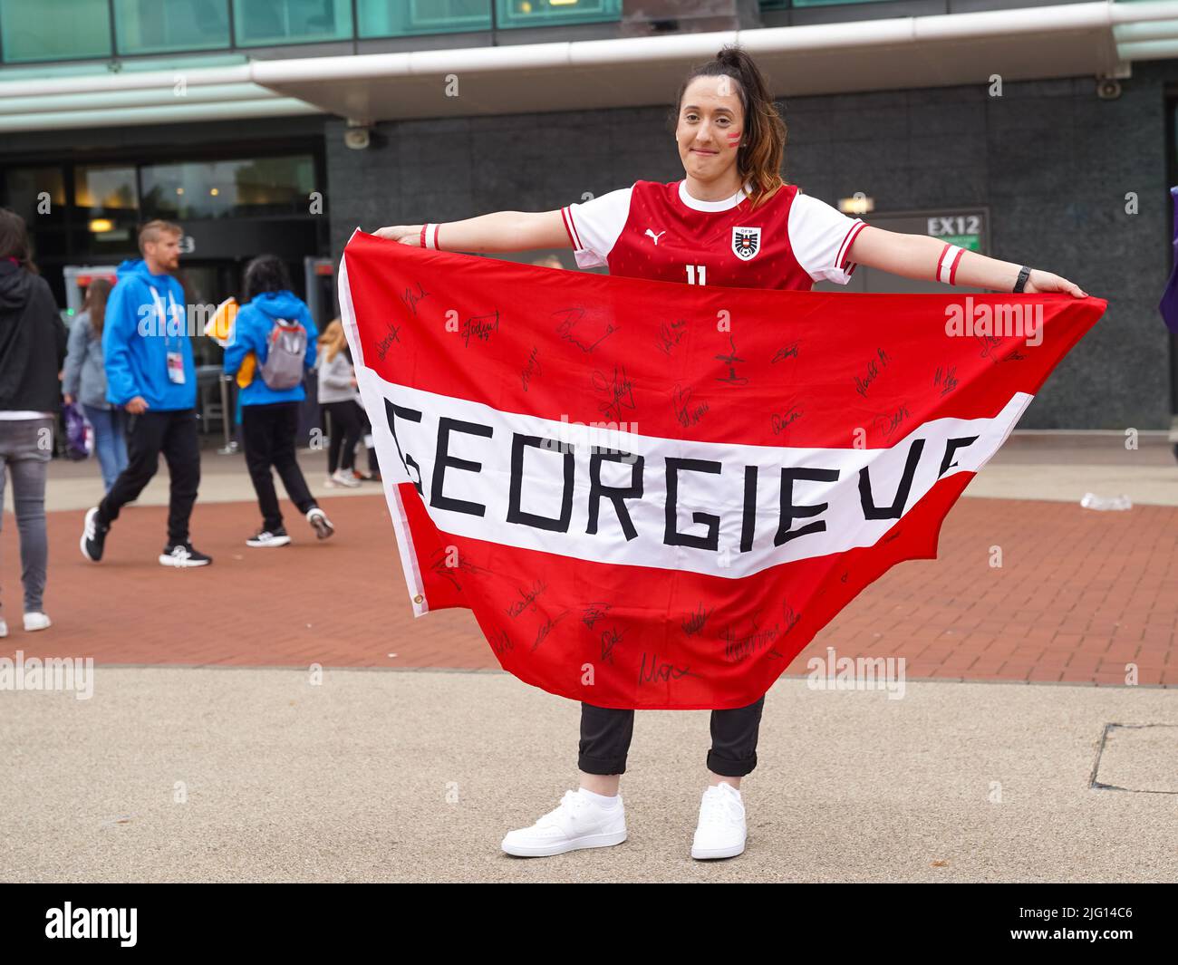 England austria flag hi-res stock photography and images - Alamy