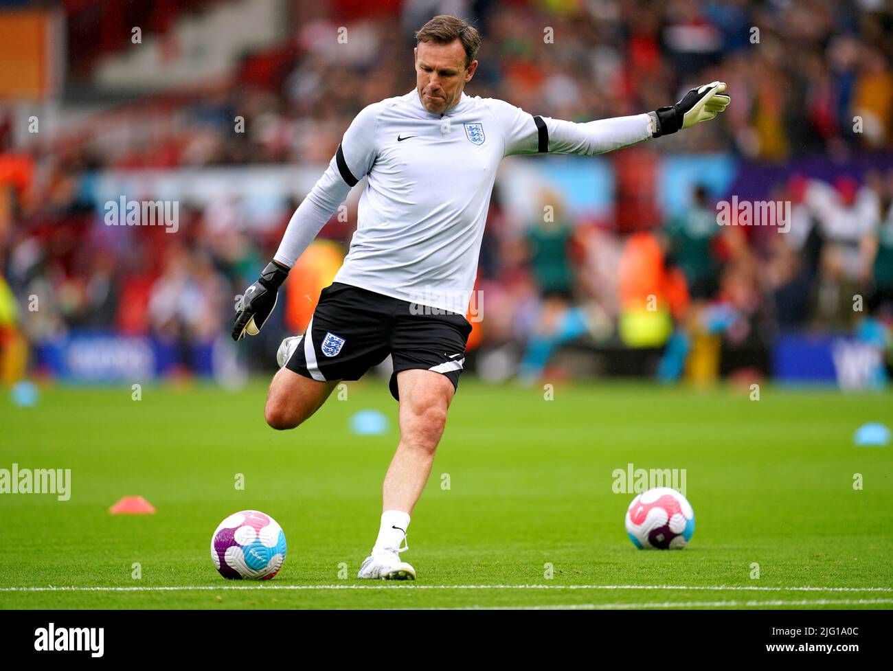 Goalkeeping coach darren ward hi-res stock photography and images - Alamy