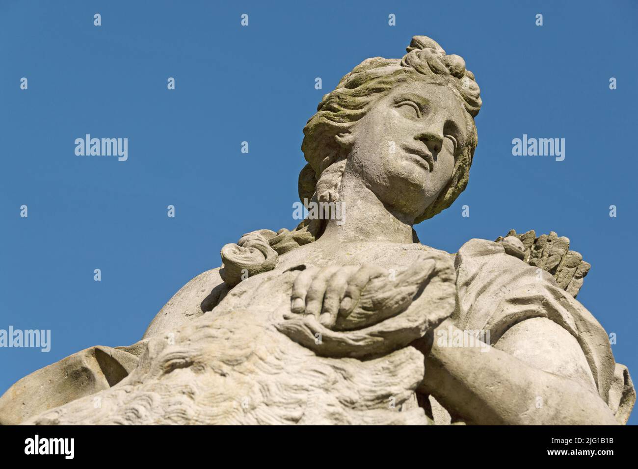 Artemis greek goddess face hi-res stock photography and images - Alamy