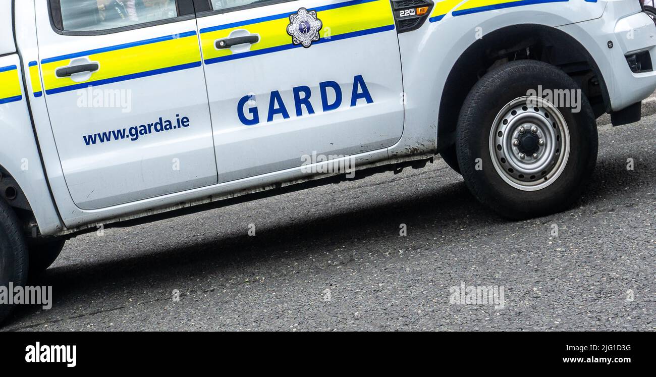 Car crime prevention sign hi-res stock photography and images - Alamy