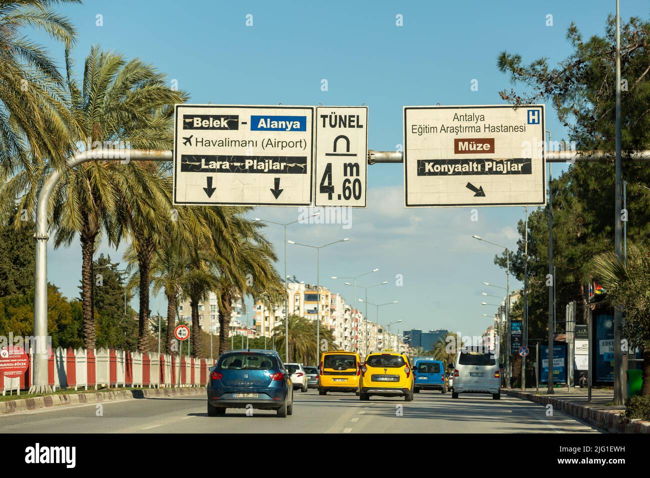 Antalya/Turkey - 20/03/2022: City road signs in Turkey Stock Photo - Alamy