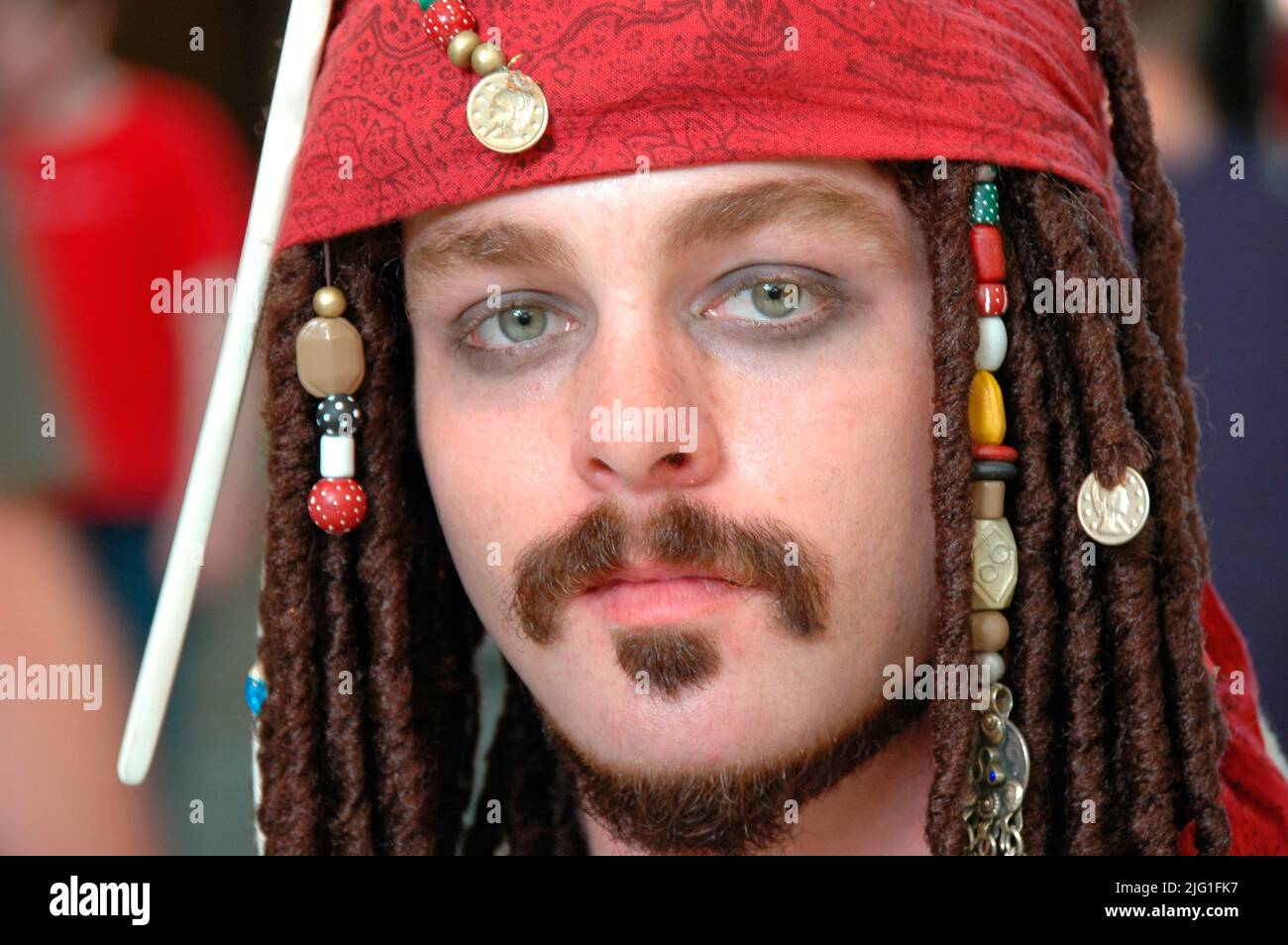 People at MegaCon dressing and acting like characters they admire for ...