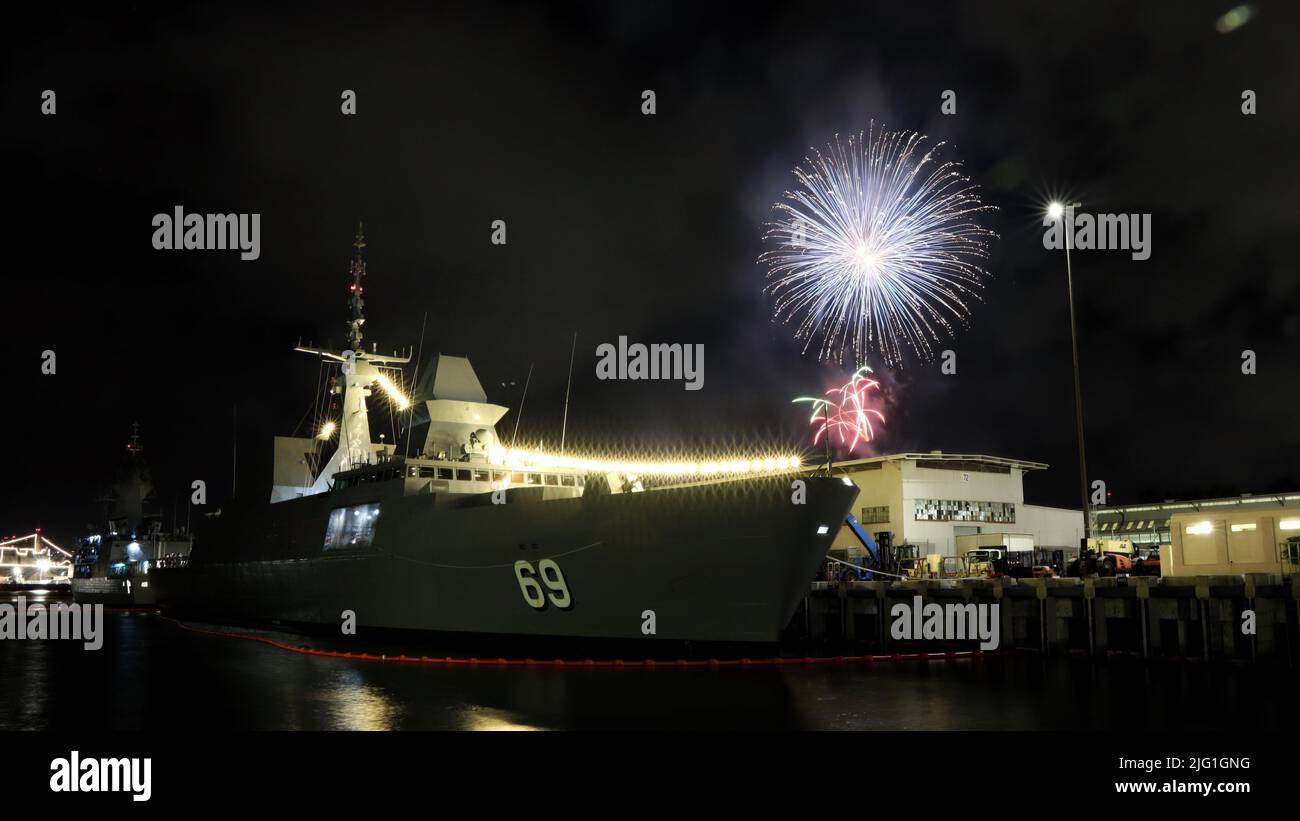 Singapore frigate rss intrepid 69 hi-res stock photography and images ...