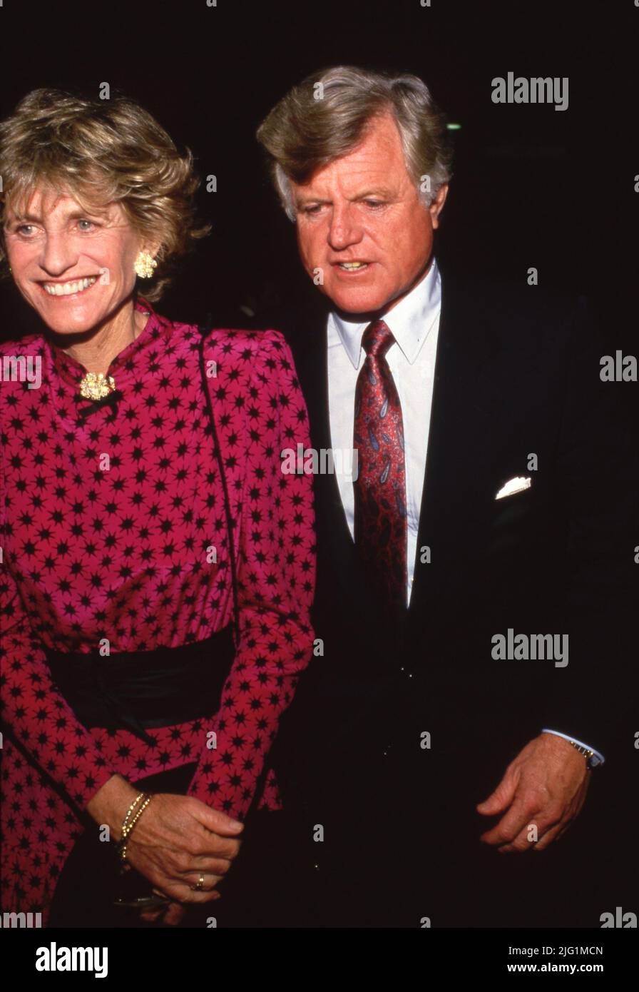 Jean Kennedy Smith and Ted Kennedy at the Dinner for Very Special Arts ...