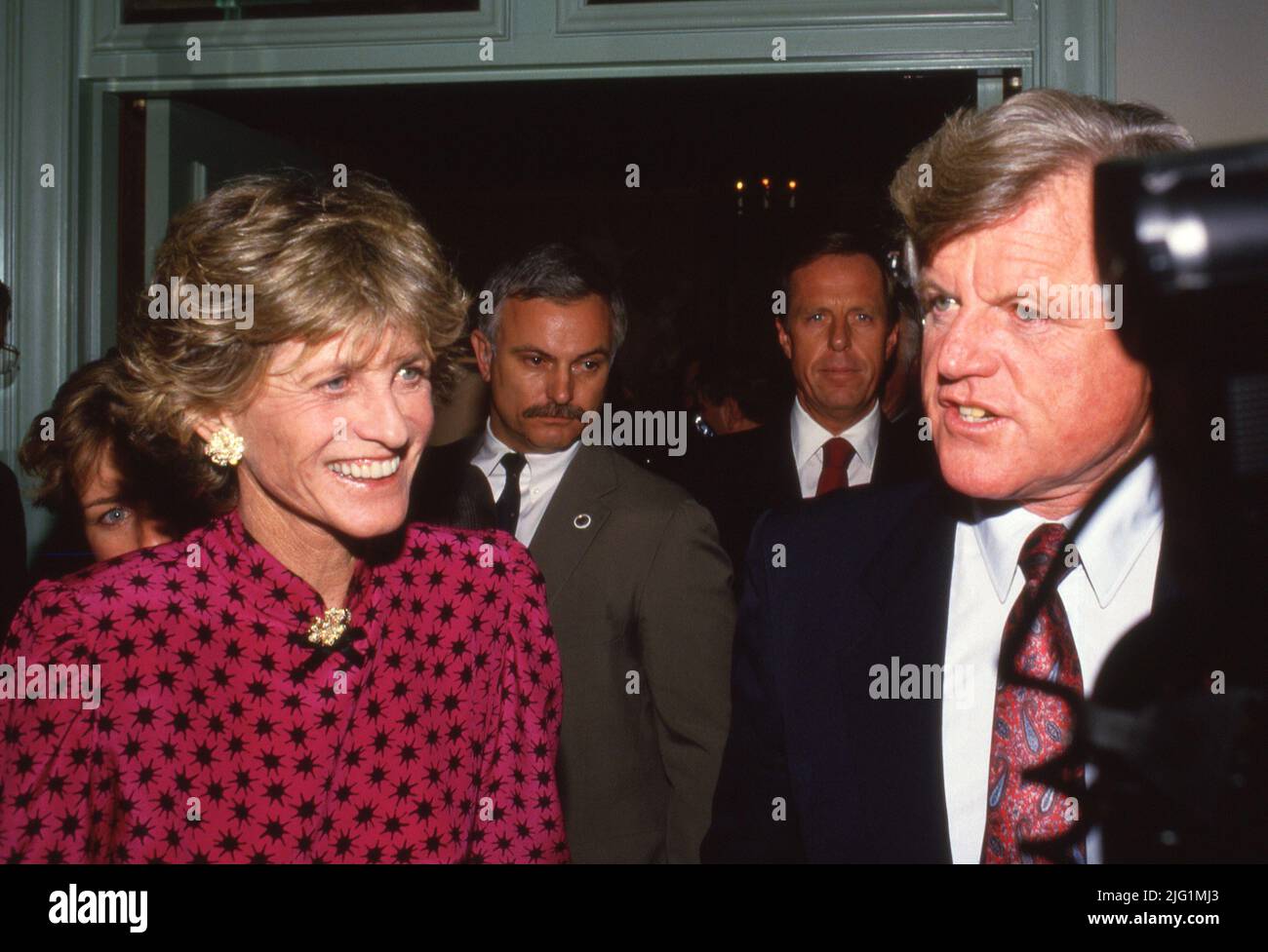 Jean Kennedy Smith and Ted Kennedy at the Dinner for Very Special Arts ...