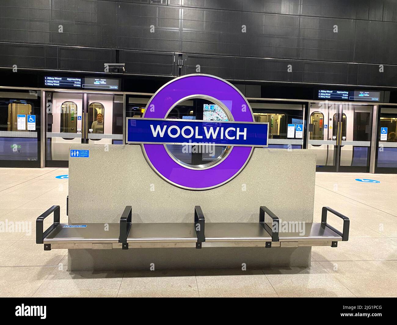 A new line for London The Elizabeth line is now open. It stretches more ...