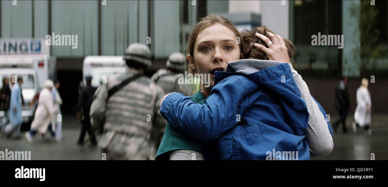 ELIZABETH OLSEN, GODZILLA, 2014 Stock Photo - Alamy