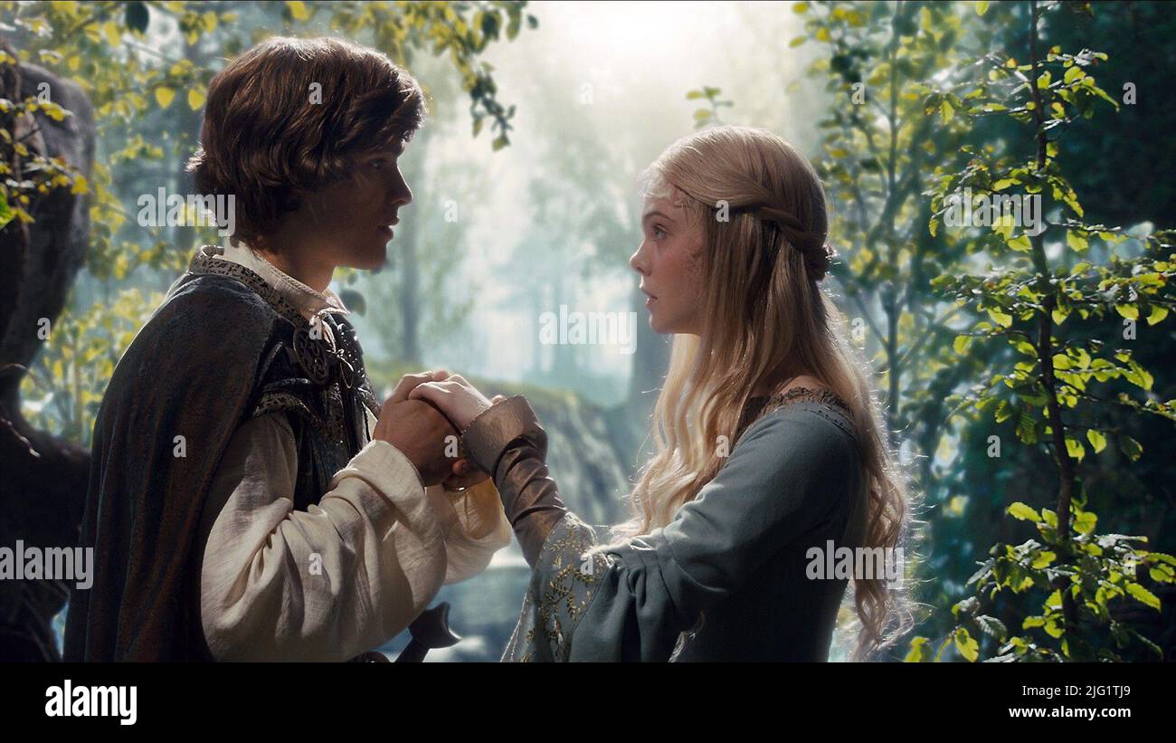 Princess aurora maleficent hi-res stock photography and images - Alamy