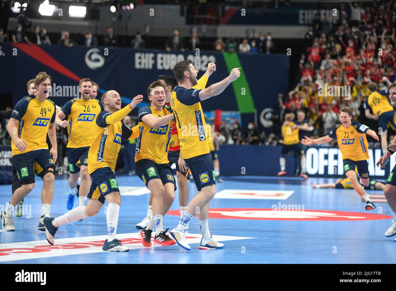 EHF Euro 2022. Final: Sweden National Team celebrates the Gold Medal ...