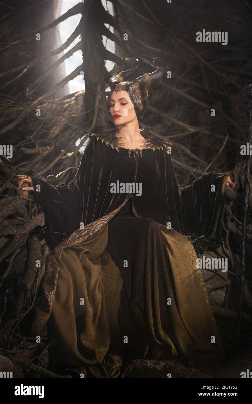 Maleficent hi-res stock photography and images - Alamy