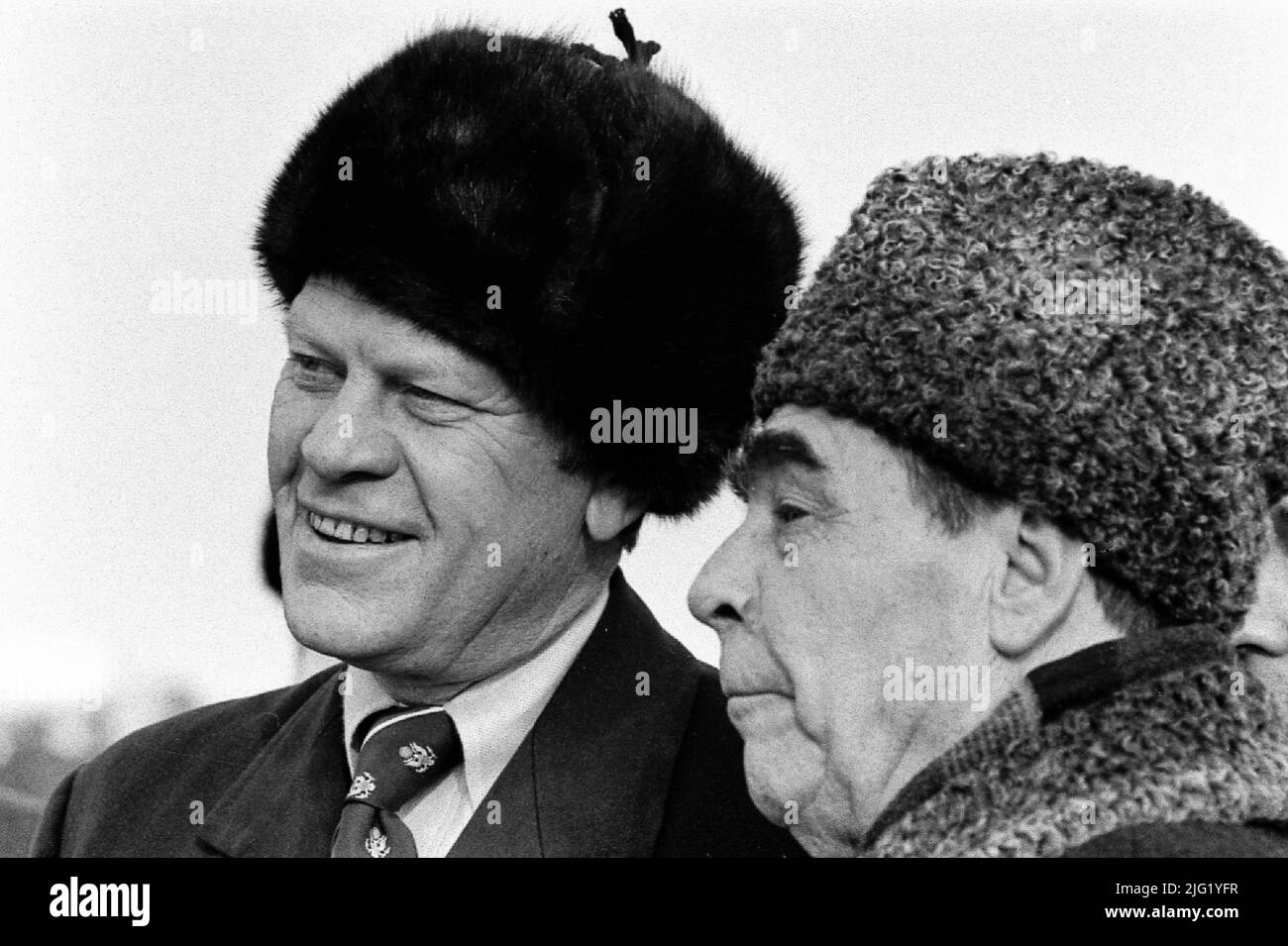 President Ford dons a Russian wool cap upon his arrival in Soviet Union ...