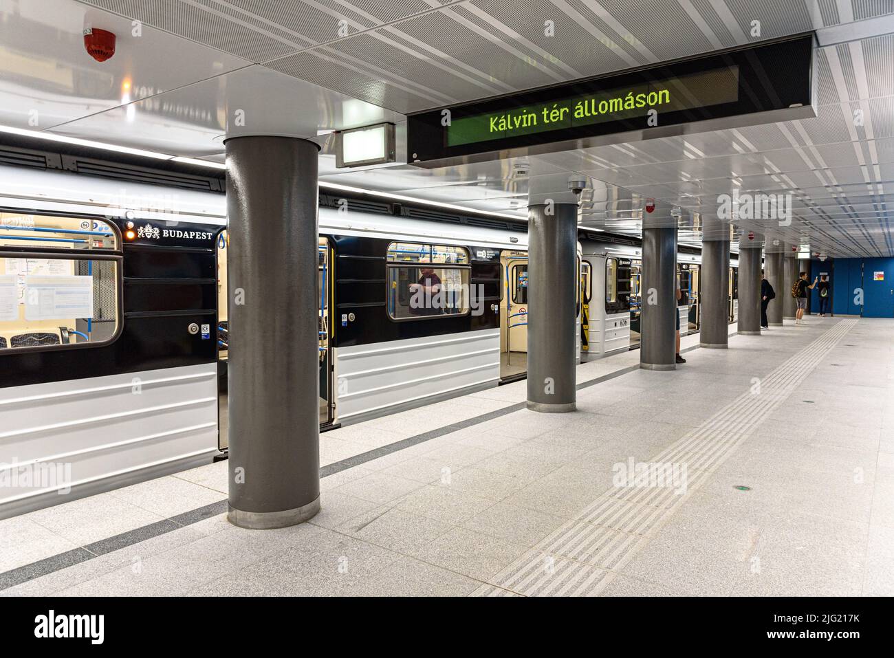 717 train hi-res stock photography and images - Alamy