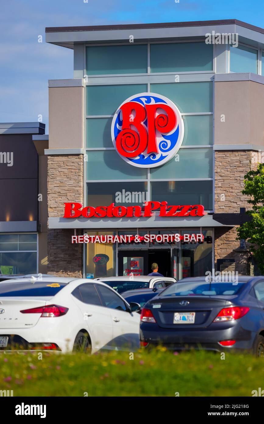 Pizza hut building hi-res stock photography and images - Alamy