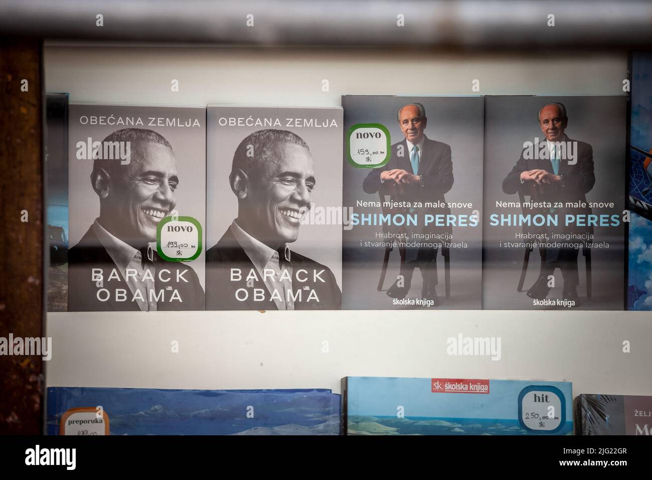 Picture of the book covers of barack Obama a promised land, a book ...