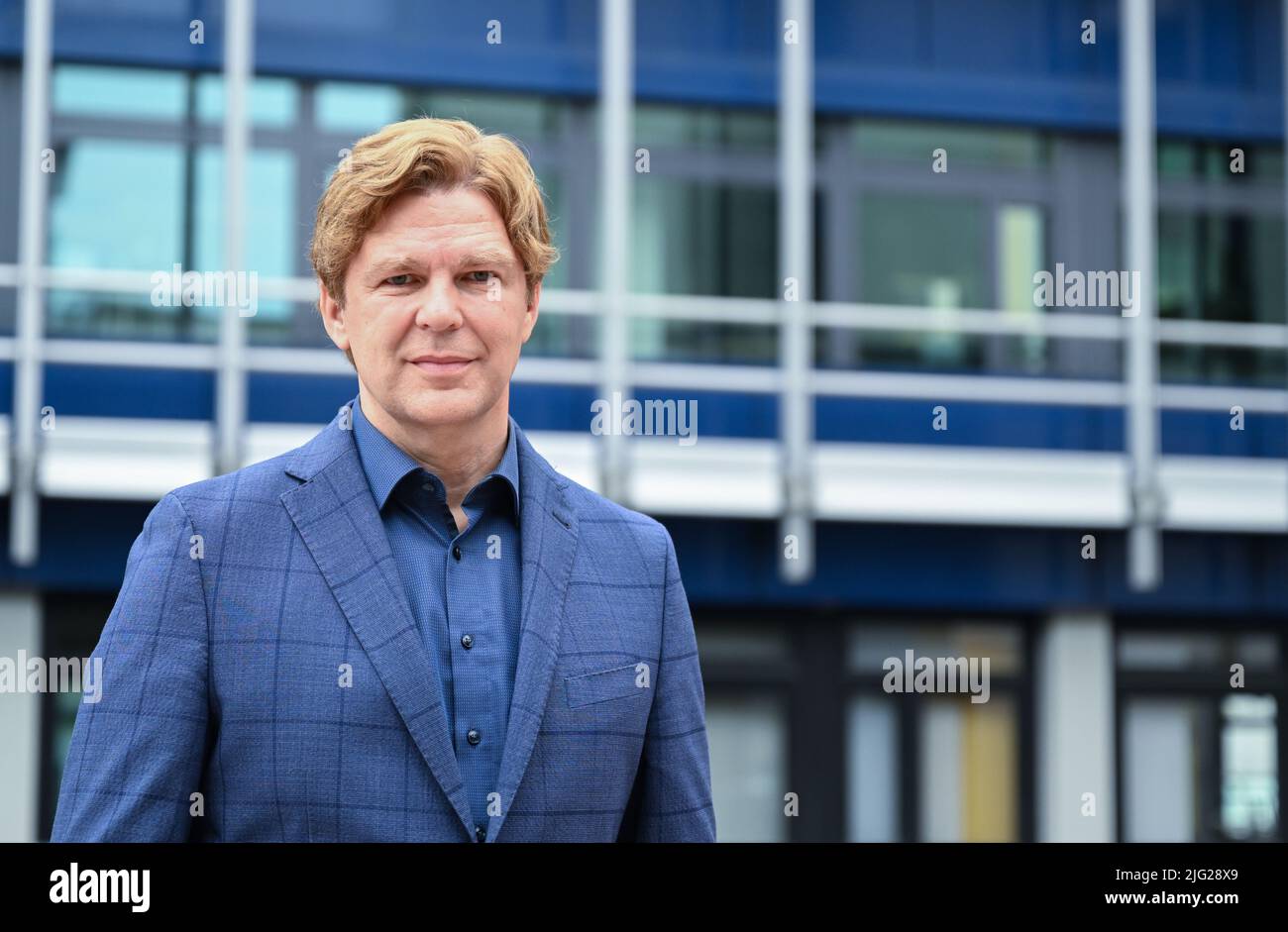 Stuttgart, Germany. 04th July, 2022. Presenter Michael Steinbrecher ...